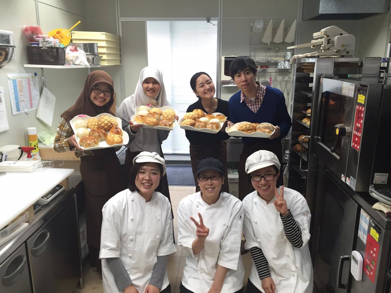 Muslim-friendly bread baking class held by Liaison Project in Tokyo ...